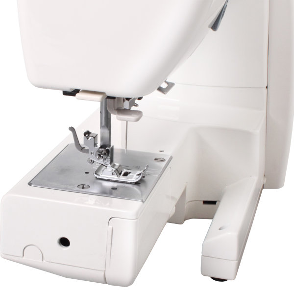 Janome 415 Електромеханічна швейна машина