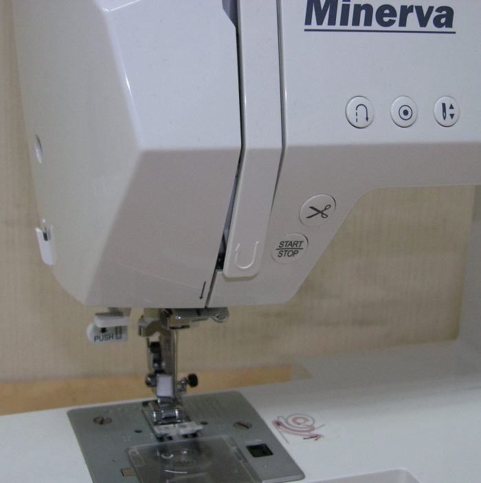 MINERVA MC 250C Компьютеризированная швейная машина