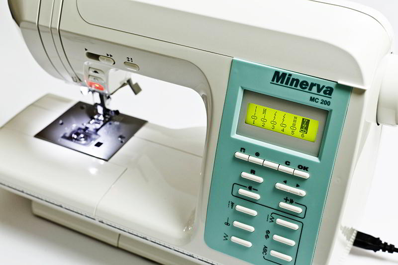 MINERVA MC 200 Комп'ютеризована швейна машина