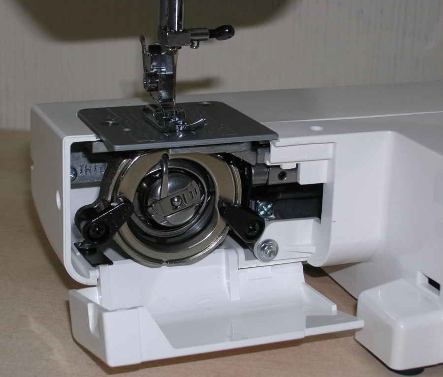 JANOME 311 PG Електромеханічна швейна машина